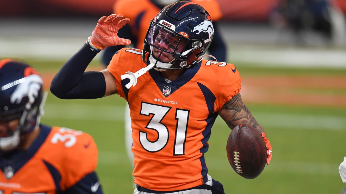 Justin Simmons Signs Four Year Deal With Denver Broncos