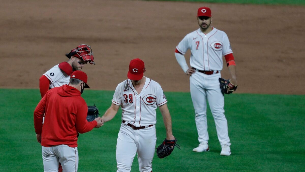 Reds Place RP Lucas Sims On 10-Day IL