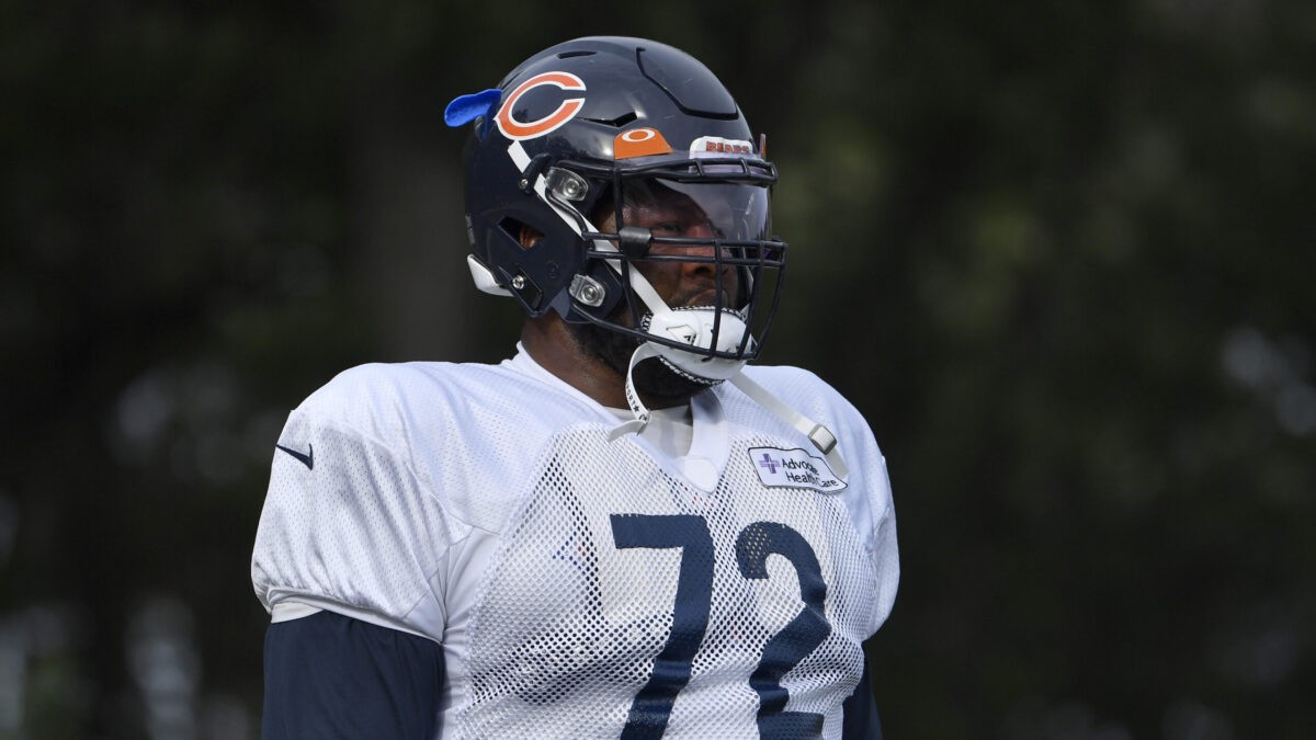 Bears Release Left Tackle Charles Leno