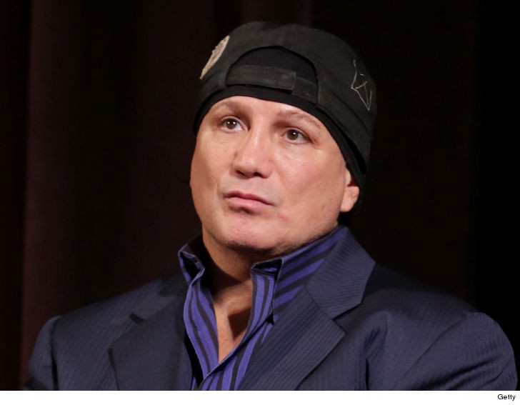 Boxer Vinny Paz Arrested For Domestic Violence Cops Bust Down Garage