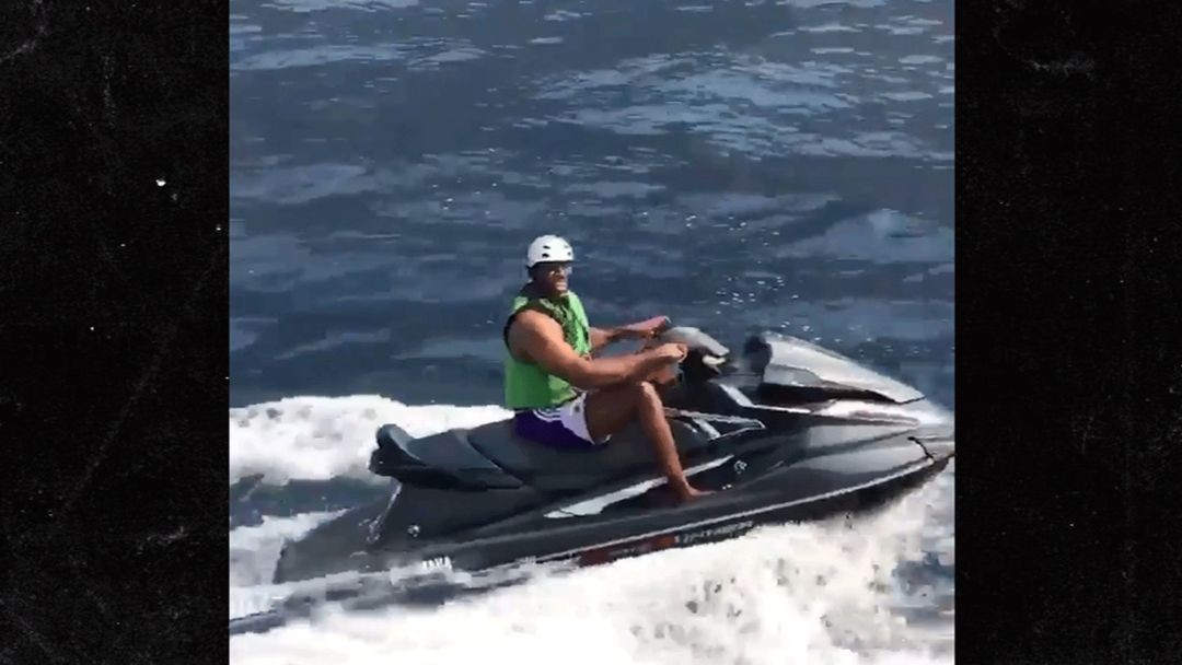 Magic Johnson Entering 18th Day On $700k-Per-Week Yacht