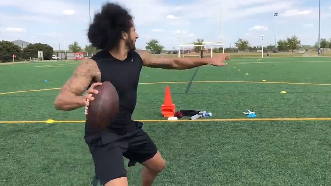 Colin Kaepernick Ripping Passes In Houston ... 'Training Every Day'