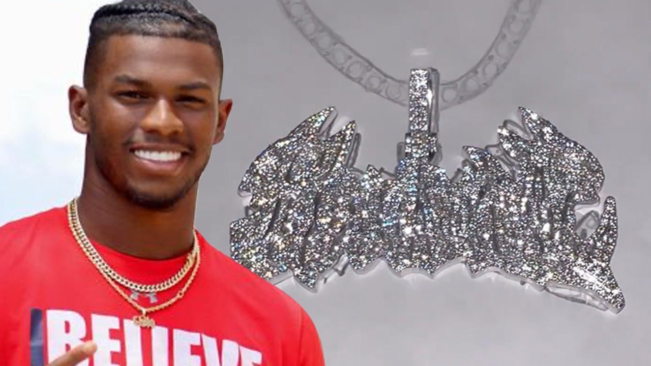 Deion Sanders' Son, Shilo Cops Iced-Out 'Headache' Chain ... For 1st CU ...