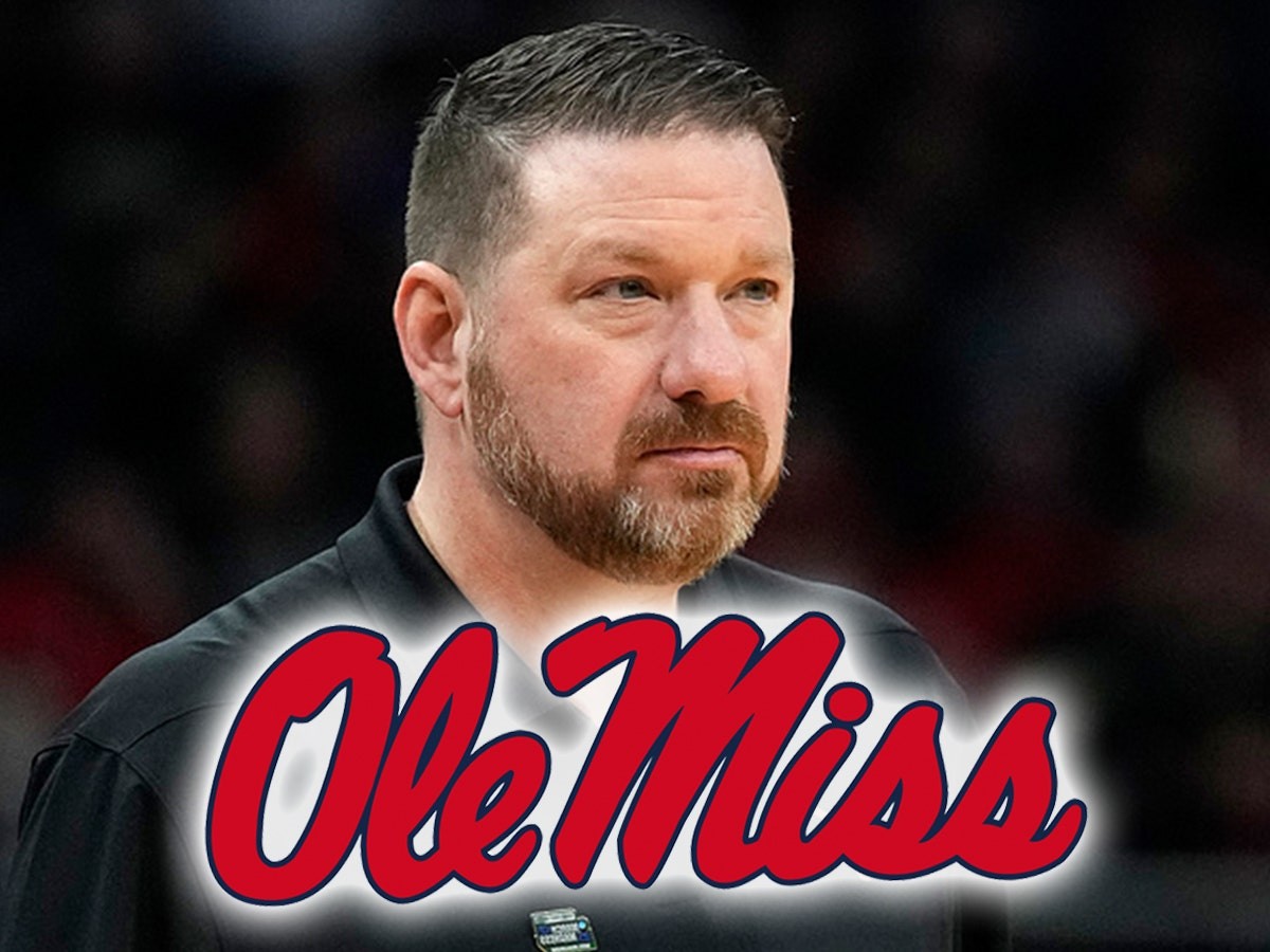 Chris Beard Lands New Gig As Ole Miss Coach ... After Domestic Violence ...