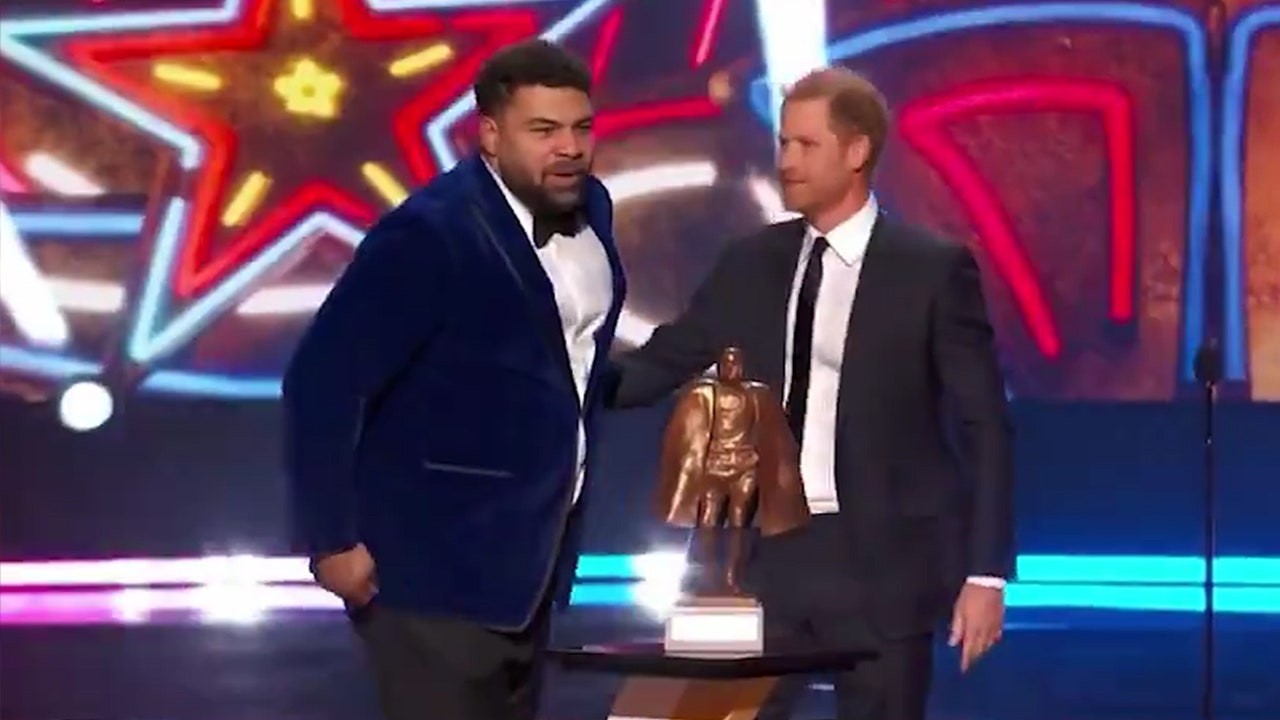 Prince Harry Honors NFL Star After Visiting Cancer-Stricken King Charles