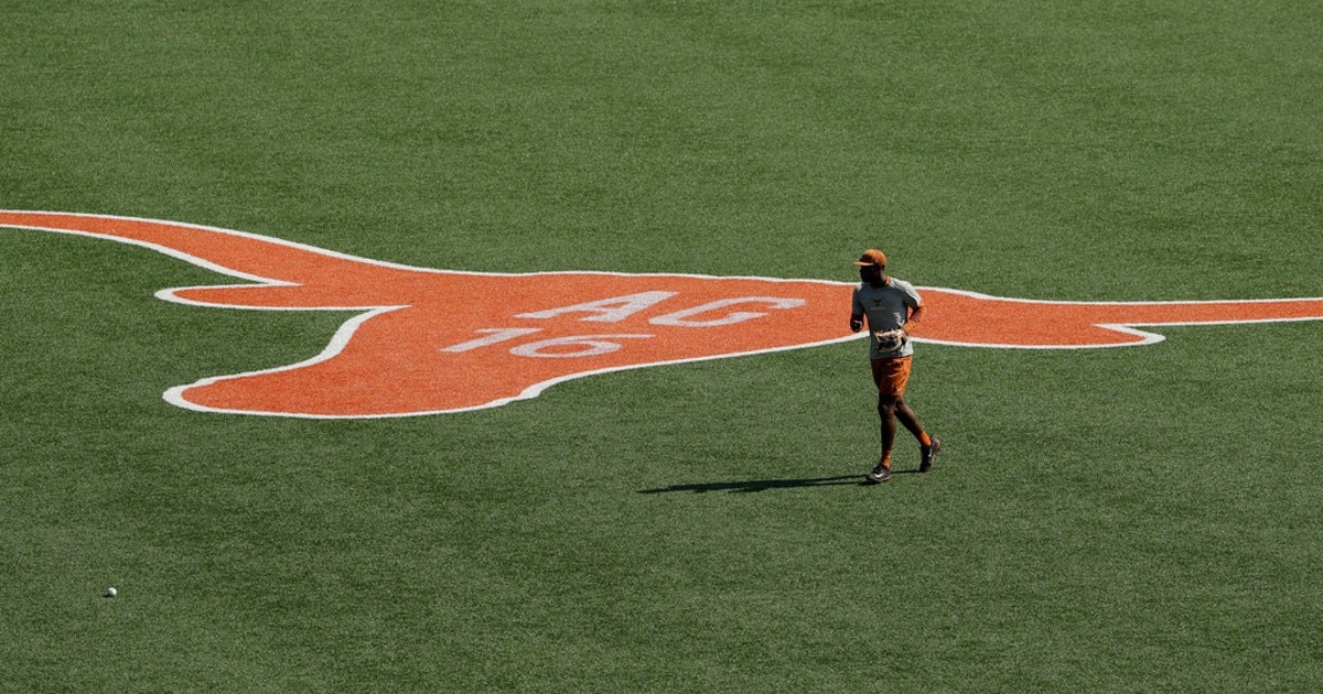 Augie Garrido's spirit still well alive with Texas baseball team