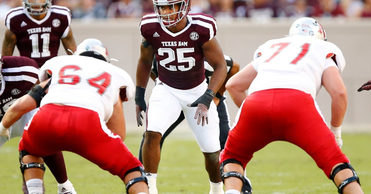 WATCH: Texas A&M LB Tyrel Dodson takes blocked field goal to the house ...