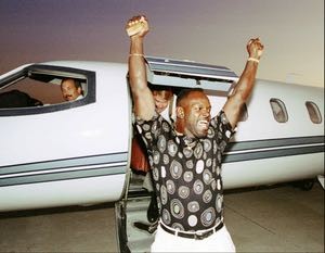 Rheagen Smith, daughter of NFL Hall of Famer Emmitt Smith, signs with ...