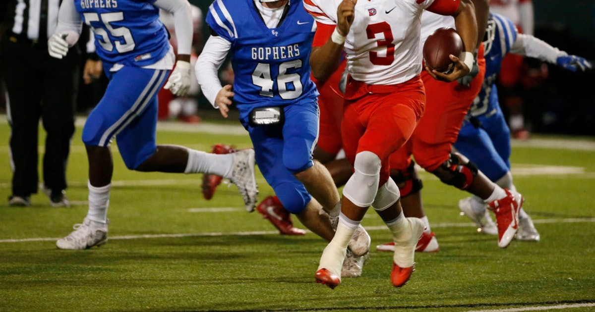 D-FW recruiting roundup: Top area recruits visit Texas; DBs make cuts