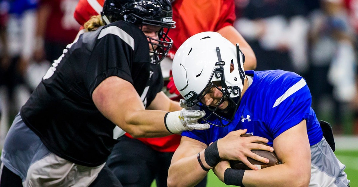 Texas Tech QB McLane Carter carted off the field after suffering ...