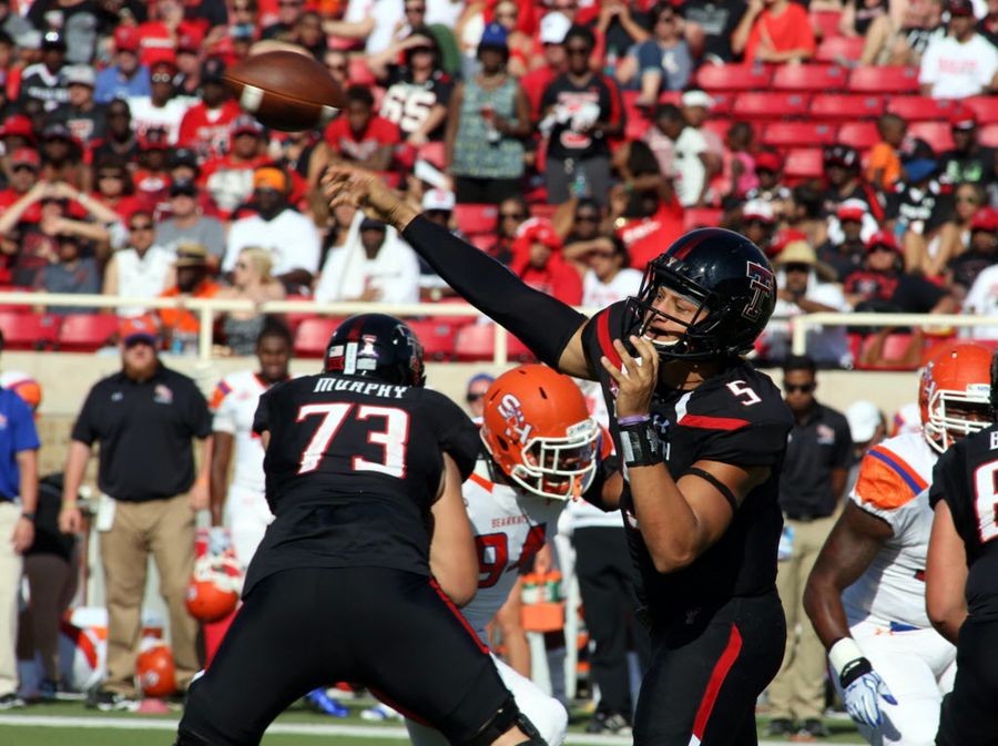 How can Texas Tech keep Mahomes safe with Le'Raven Clark gone?