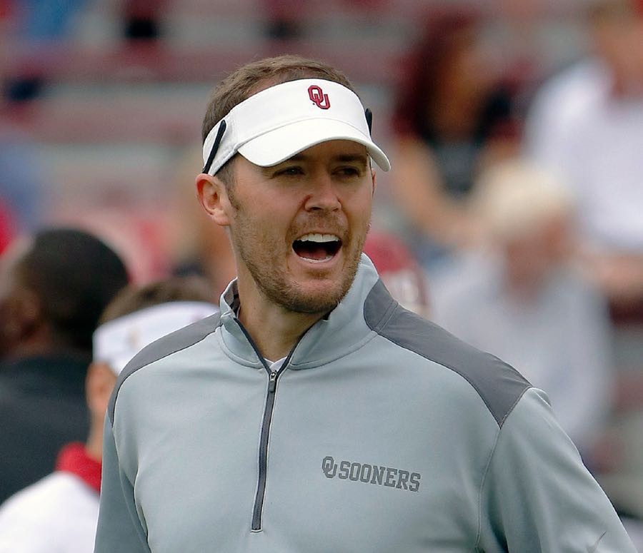 New Oklahoma coach Lincoln Riley will continue to call offensive plays