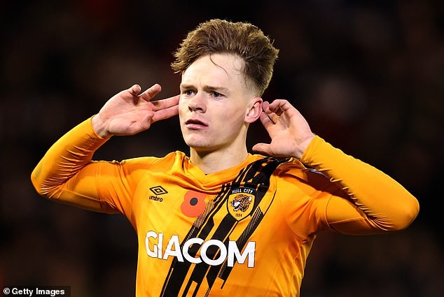 Brentford offer Hull City £20m for Keane Lewis-Potter