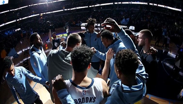 Lang’s World: Ten pearls of Whitaker’s wit and wisdom on sports and beyond