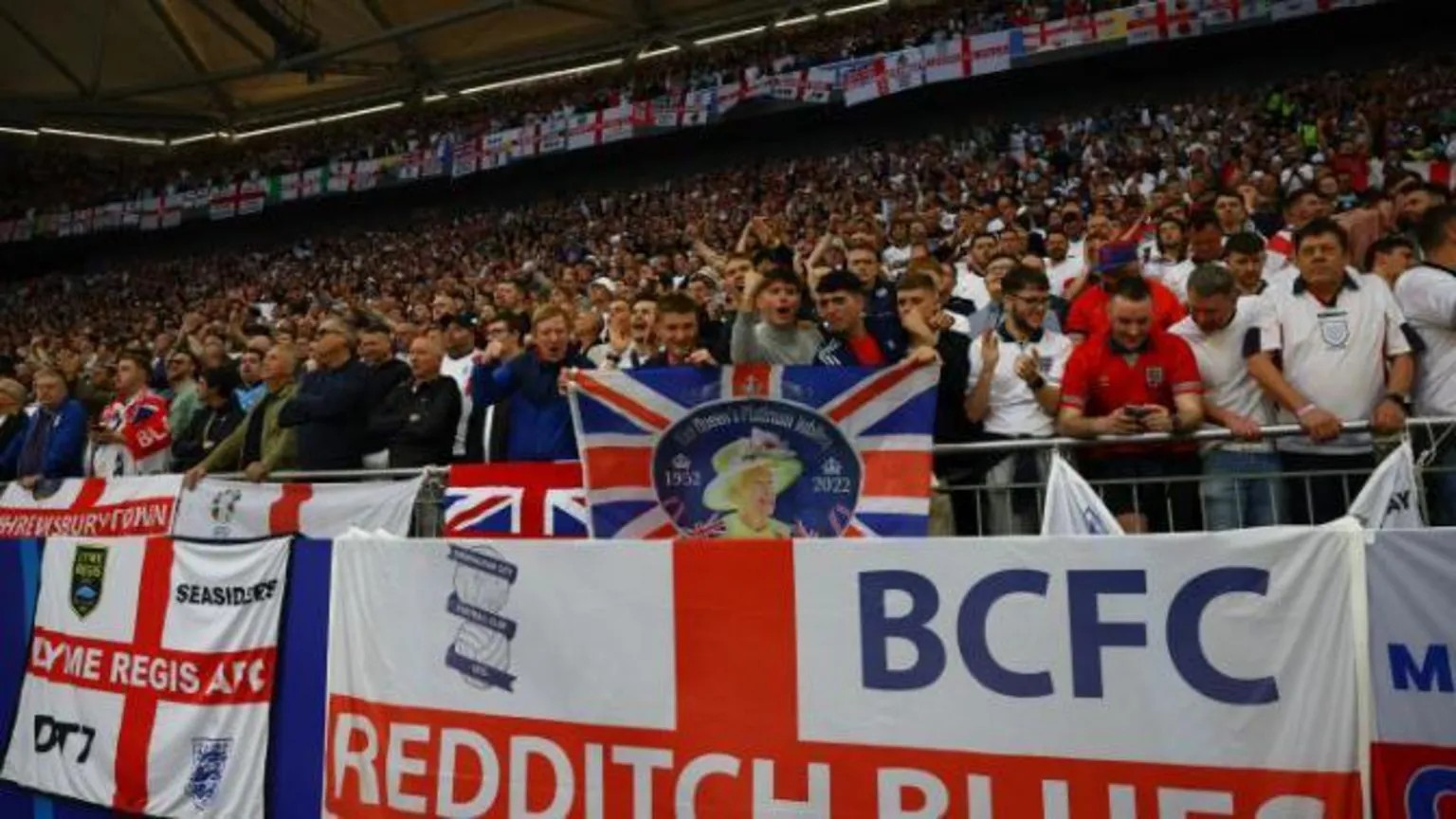 England fans show off their Midlands flags in win
