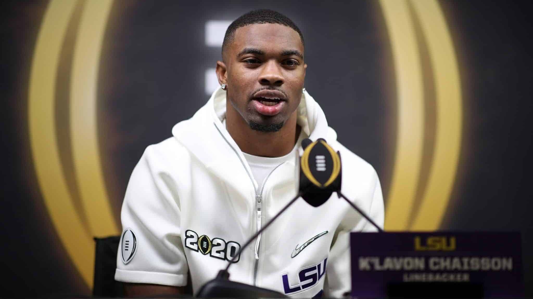 New York Jets meet with LSU Edge rusher K’Lavon Chaisson