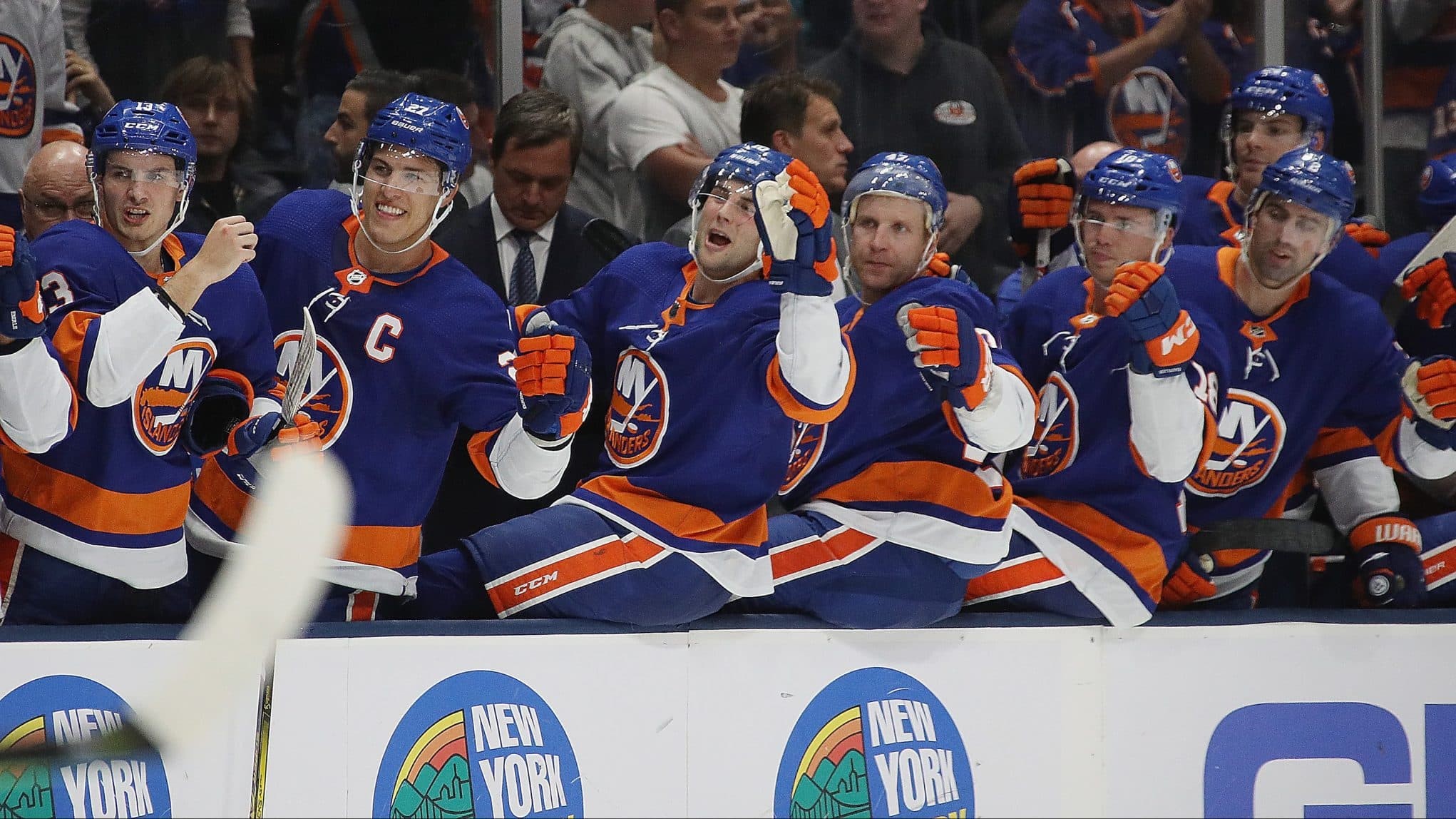 New York Islanders earn first win of 2019-20 in shutdown of Winnipeg Jets