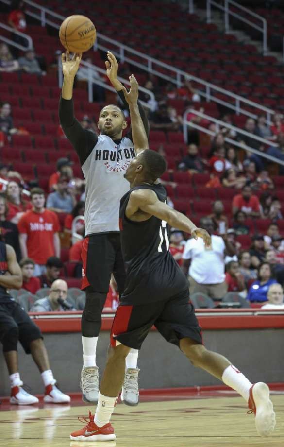 Rockets notebook: Eric Gordon big winner at Fan Fest