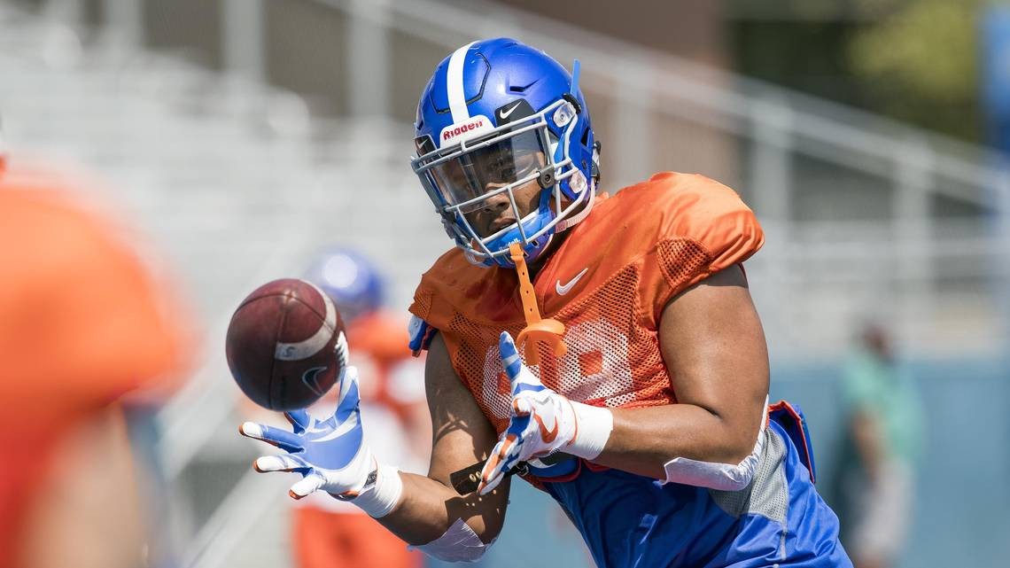 Get to know Boise State’s ‘humongous child’: A joy in the locker room ...