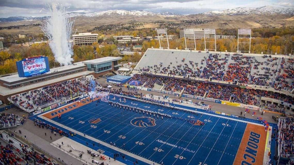 Boise State football team ranked No. 22 in first major preseason poll