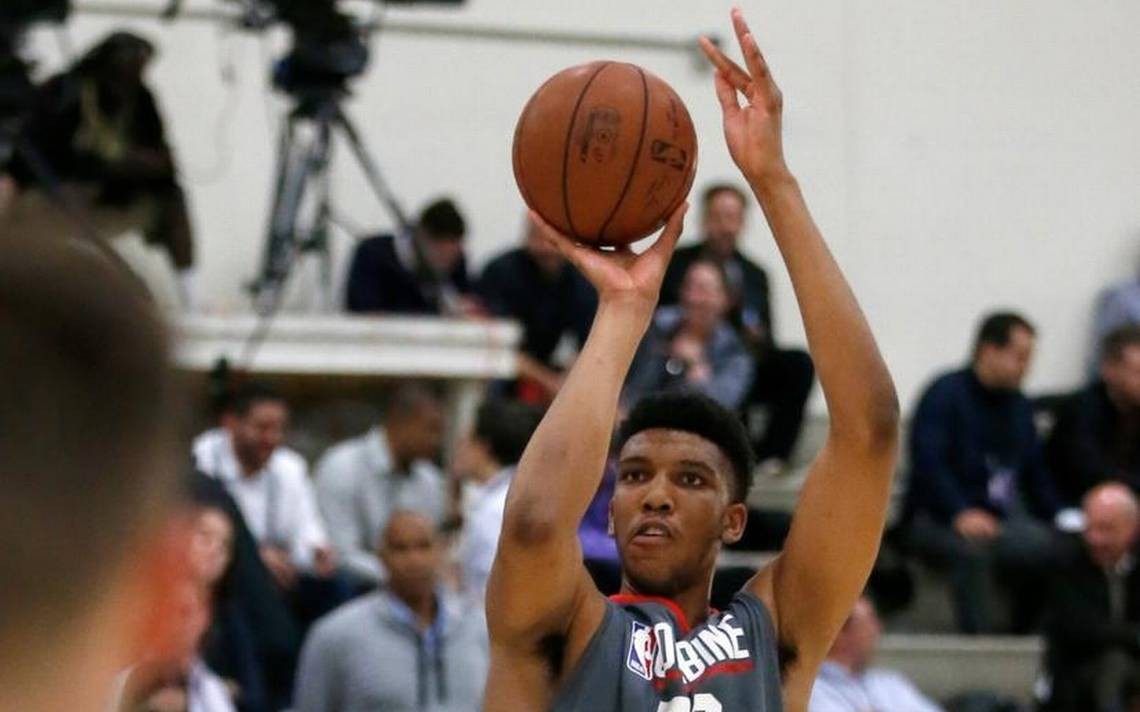 UNC’s Tony Bradley wants first-round guarantee to stay in NBA Draft