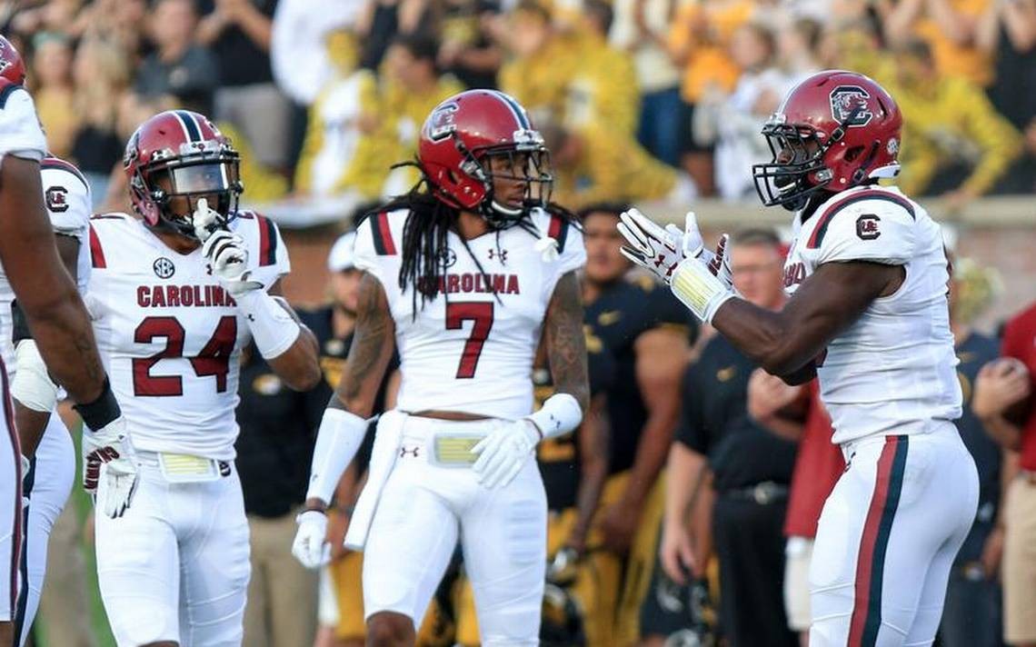 Gamecocks defense playing best with backs against the wall