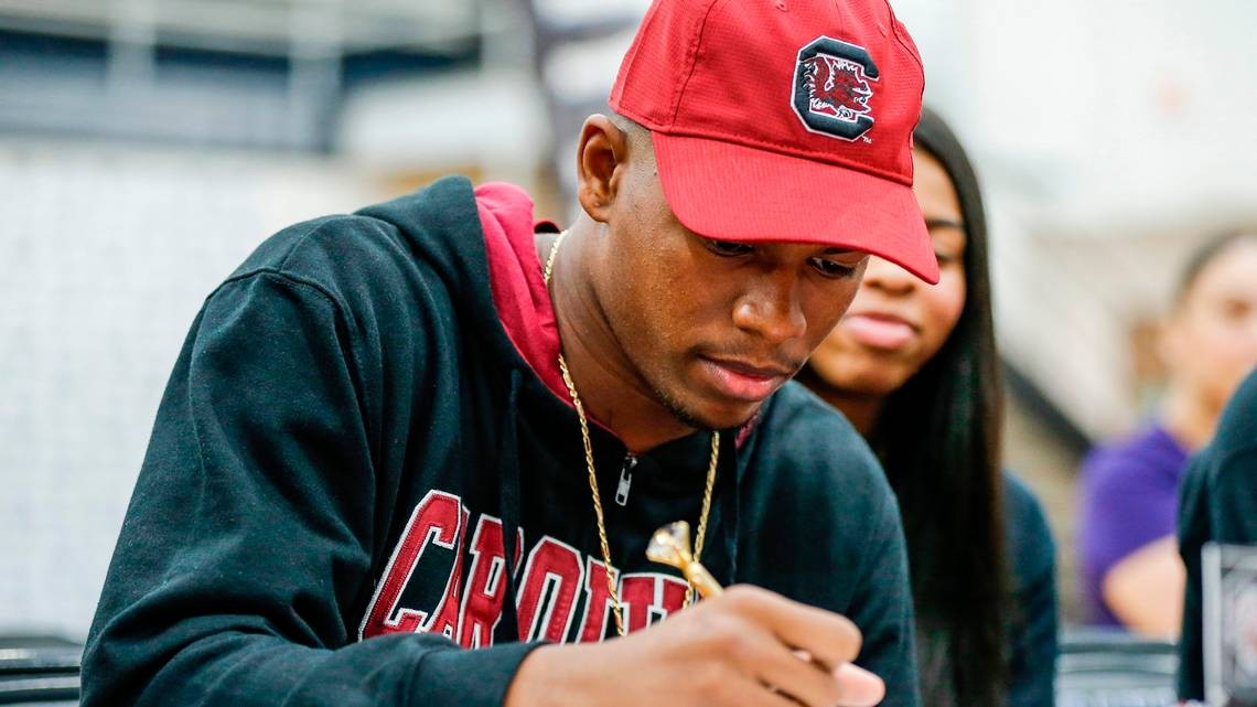 Shilo Sanders embraces pressure. His goal? Exceed expectations with ...