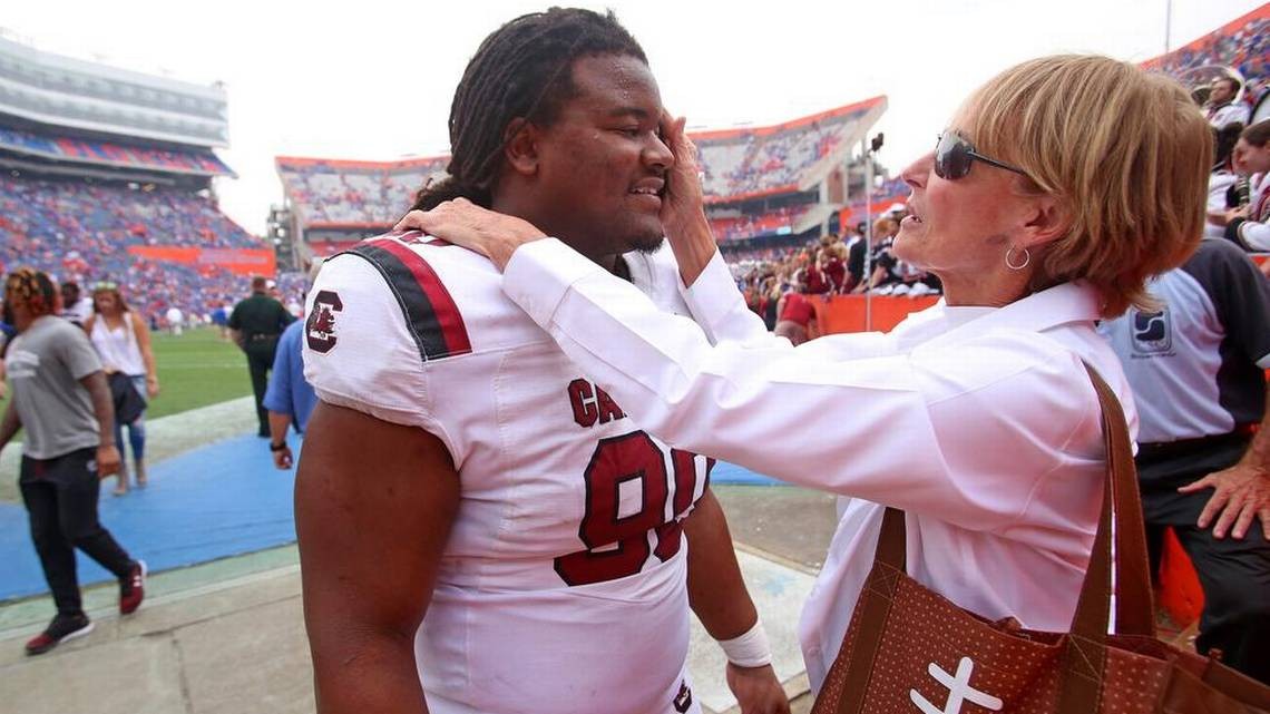 Jerri Spurrier recovering after ‘scary’ incident, long hospital stay ...