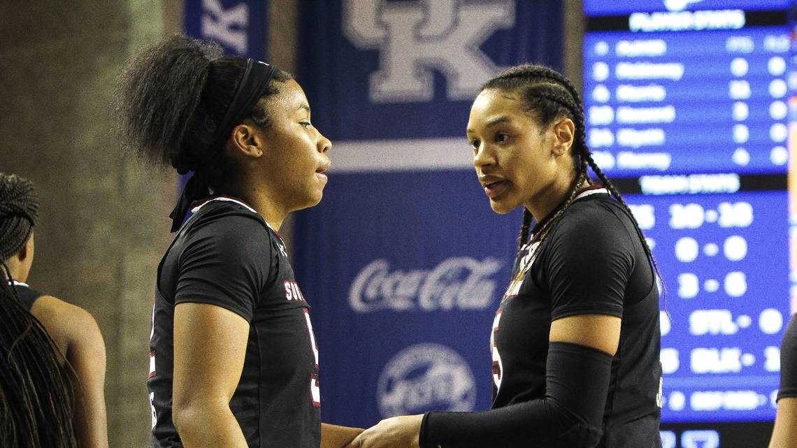 Alexis Jennings rises up against her old team as South Carolina tops ...