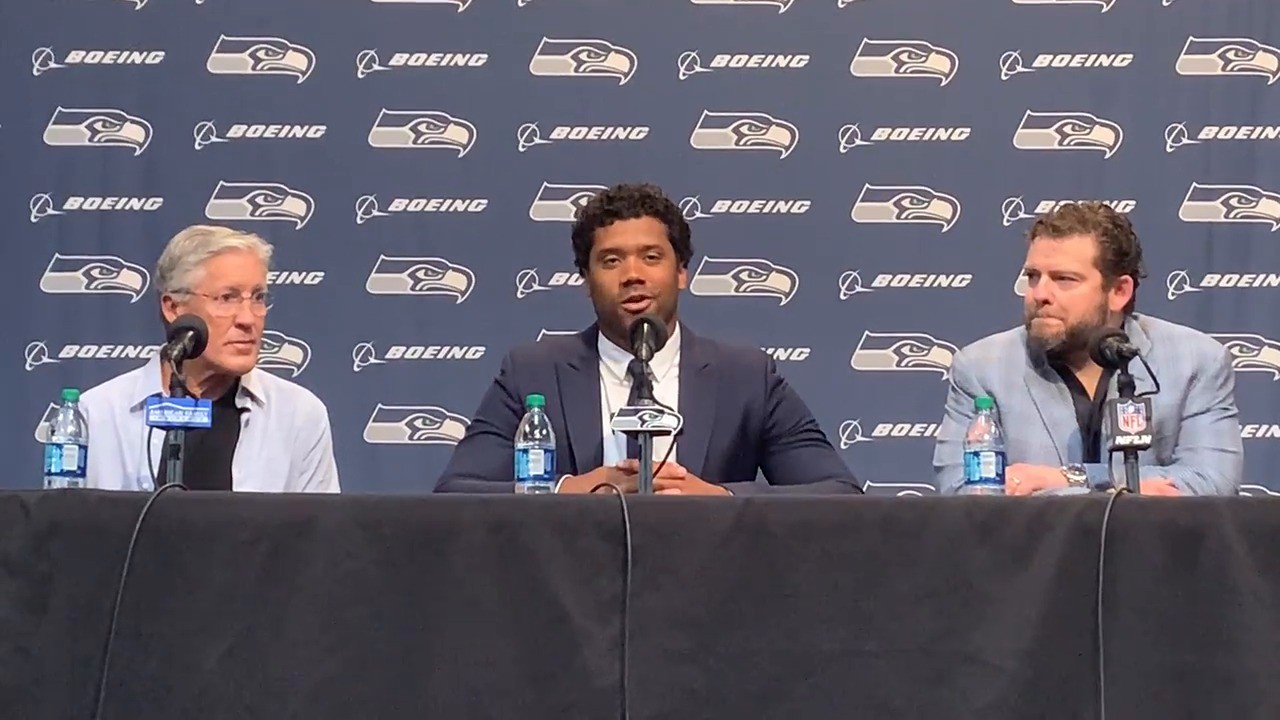 Russell Wilson describes why he wanted to stay in Seattle after signing ...
