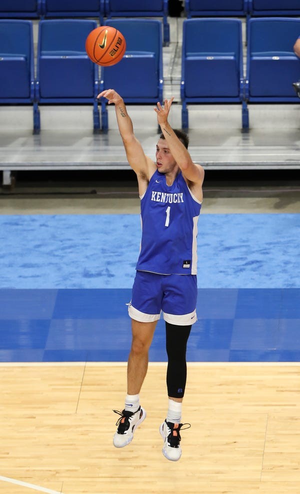 CJ Fredrick, former CovCath guard at UK, makes 11 straight 3-pointers ...