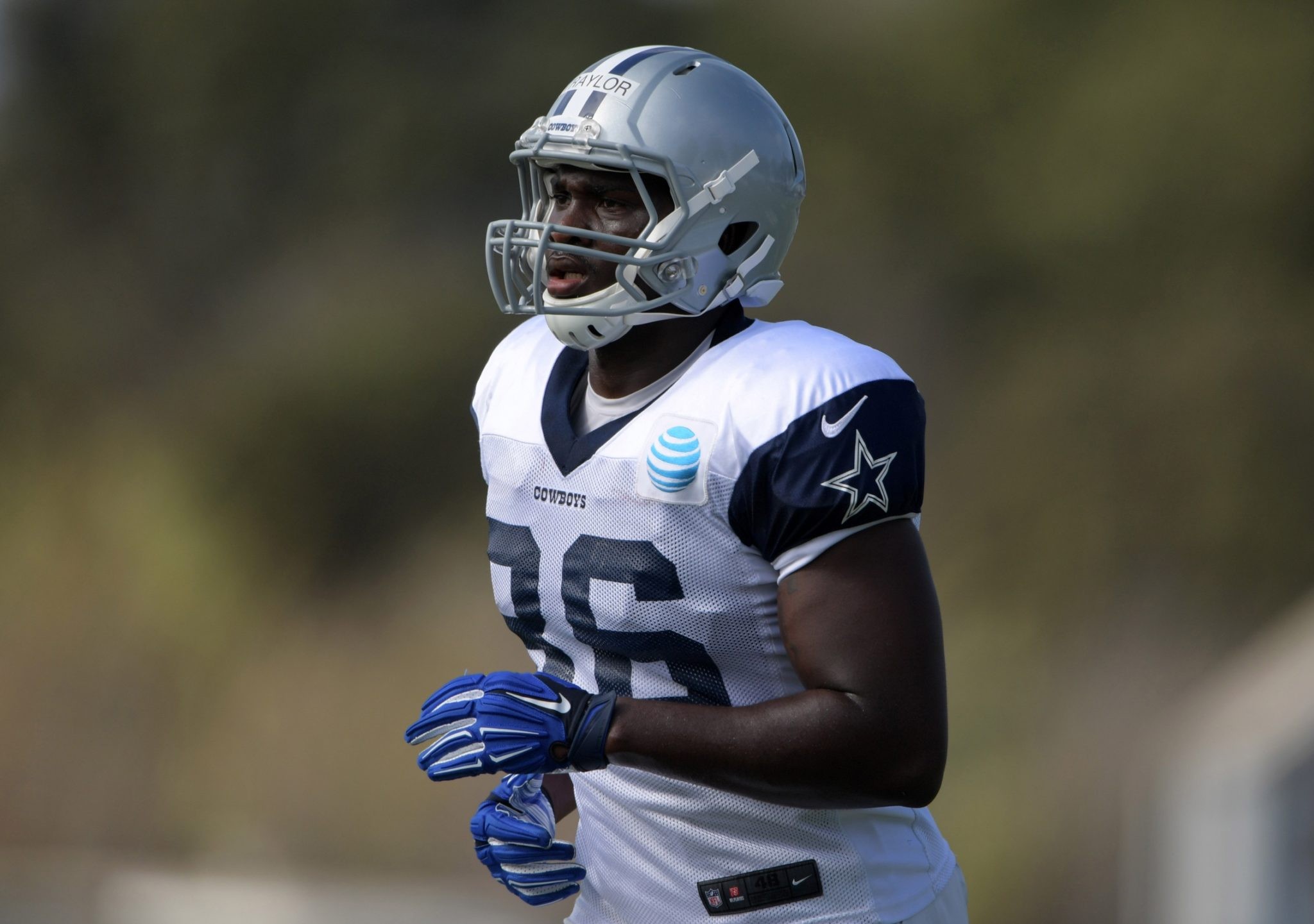 Broncos Promote TE Austin Traylor, Waived TE A.J. Derby