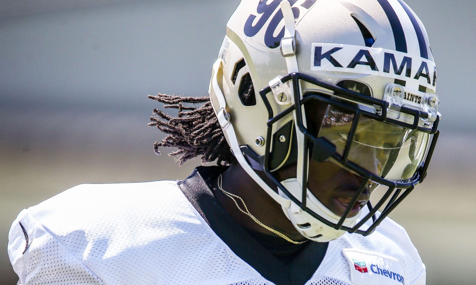 Video: Alvin Kamara performs insane stabilization exercises