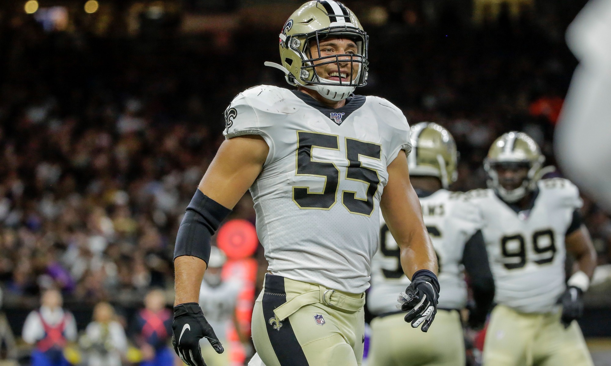 Rookie linebacker Kaden Elliss suffers season-ending knee injury