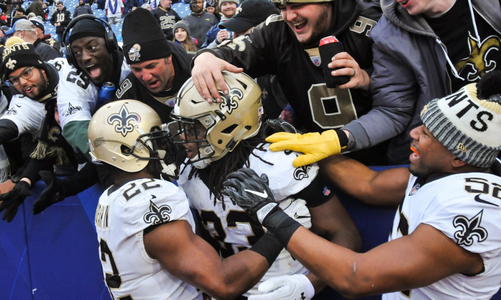 Former Saints RB signs with Steelers practice squad; Saints re-sign OL ...