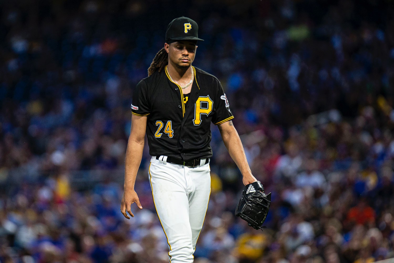 Chris Archer exits after one inning with apparent arm injury