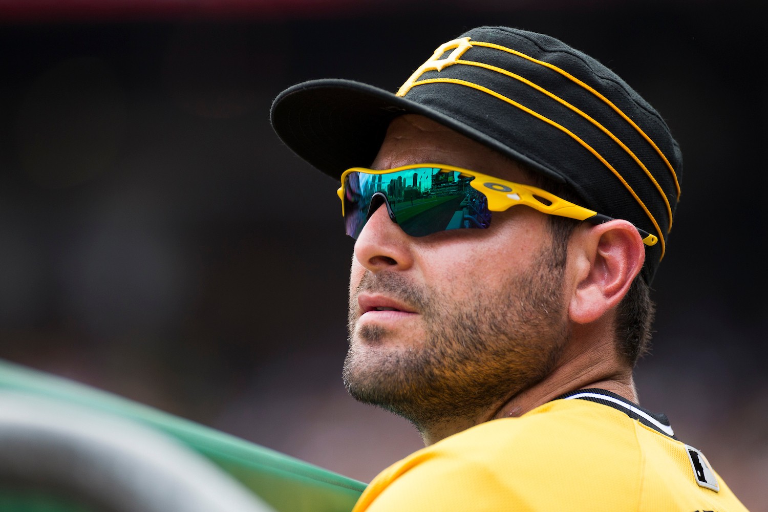 Longtime Pirates catcher Cervelli signs with Marlins