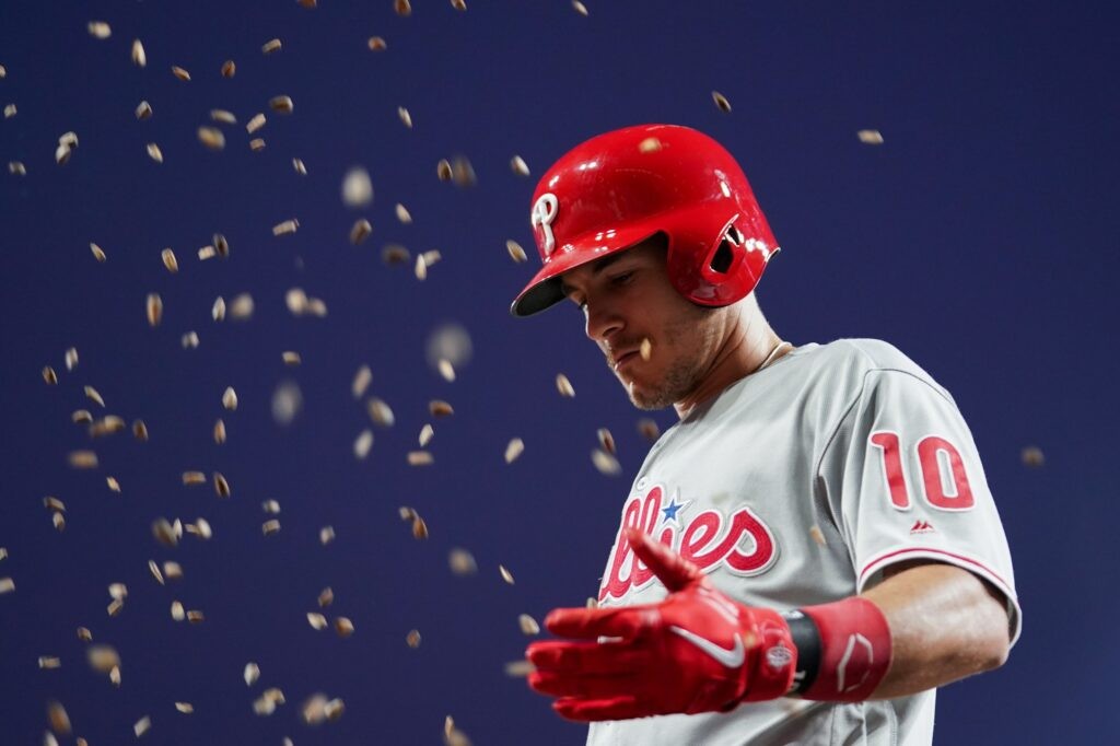Realmuto wins first career Gold Glove as Phillies offseason continues