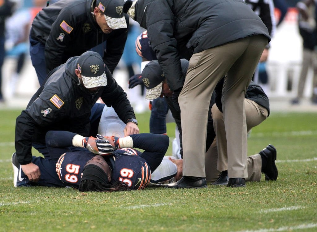 Chicago Bears Notes: ILB Danny Trevathan suffers ruptured patella tendon